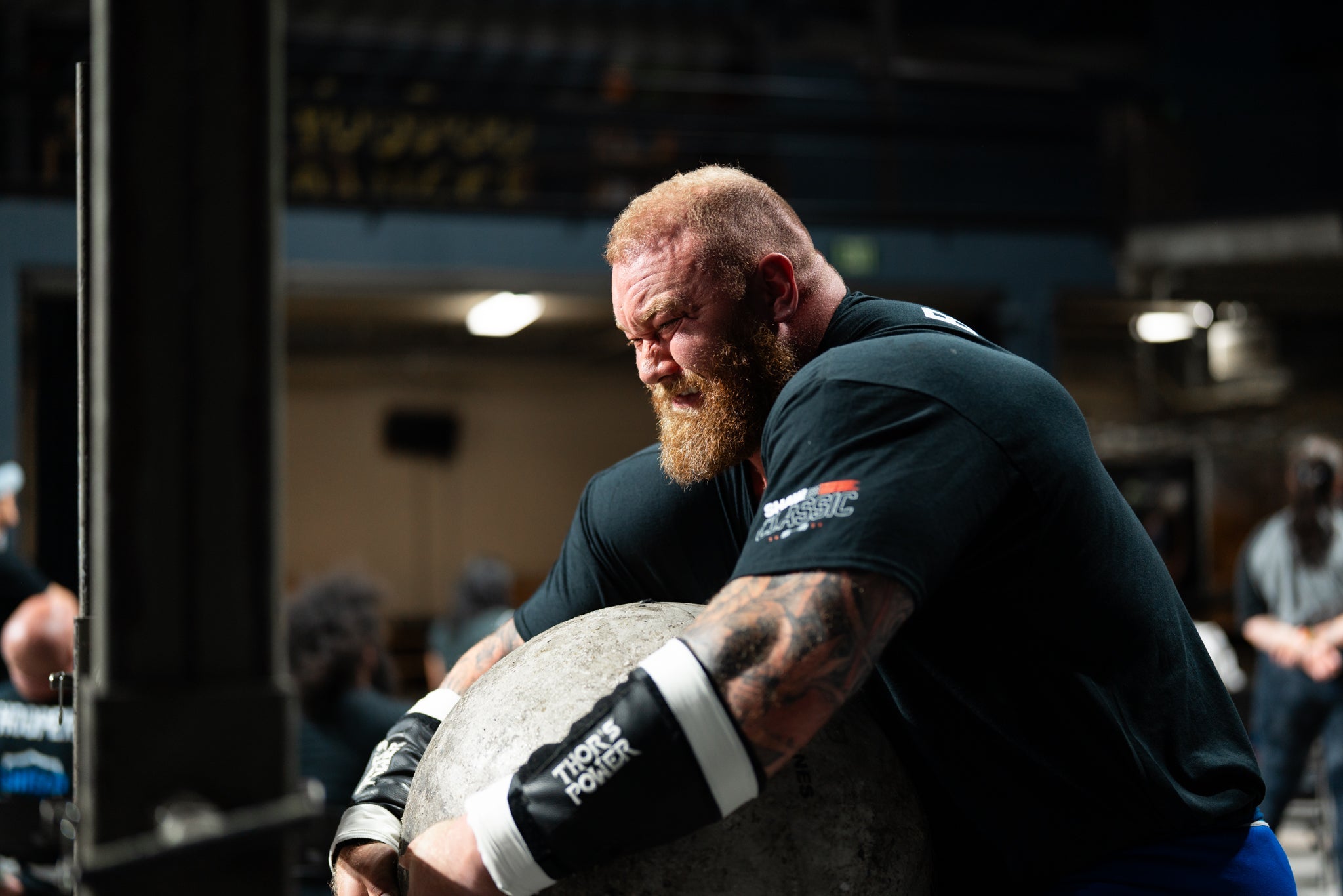 Powerlifting vs. Weightlifting: Key Differences – Transparent Labs