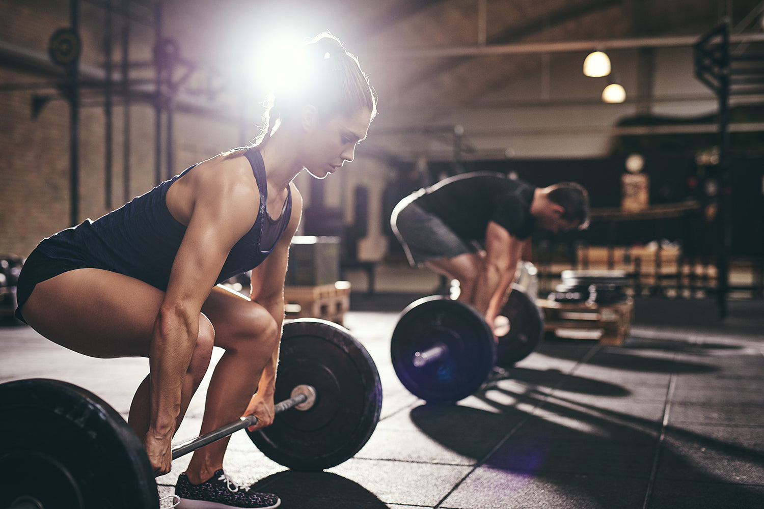 8 Free Weight Exercises for a Grueling At-Home Workout – Transparent Labs